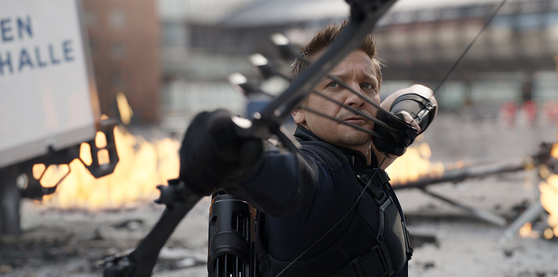 Wheres Hawkeye In Avengers Infinity War The Russo Brothers Explain