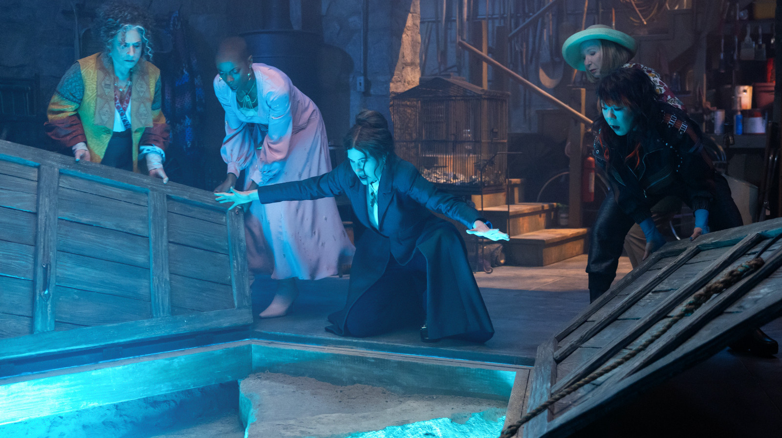 Agatha All Along Trailer: WandaVision's Evil Witch Brings Halloween ...