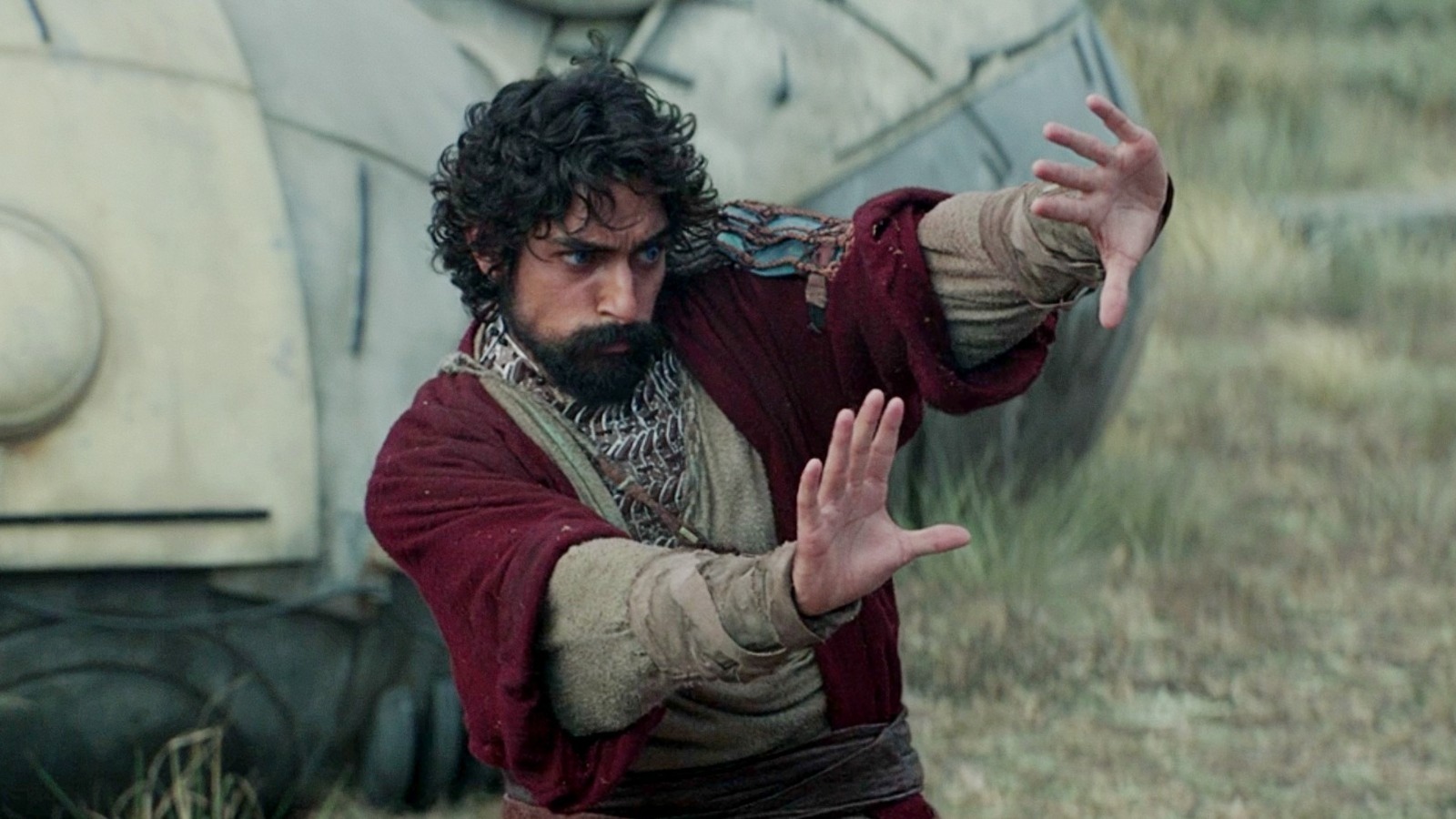 Ahsoka's Eman Esfandi Took An Embarrassing Tumble In One Of Ezra's First Big Scenes - SlashFilm ...