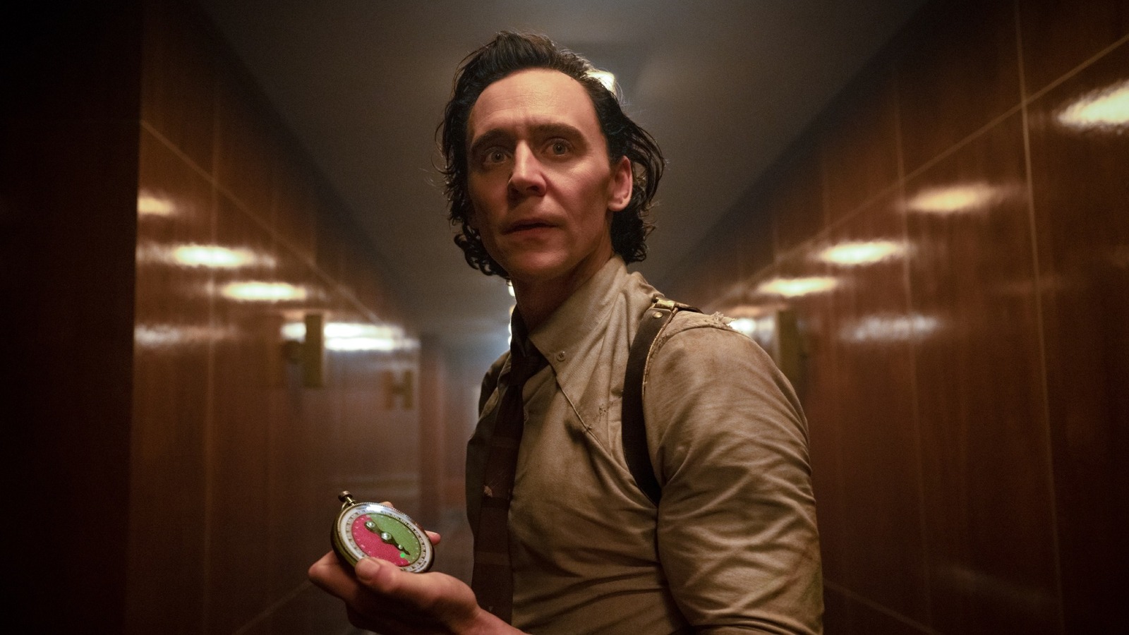 An Improvised Scene In Loki Poked Fun At Another Ad-Libbed Marvel Moment
