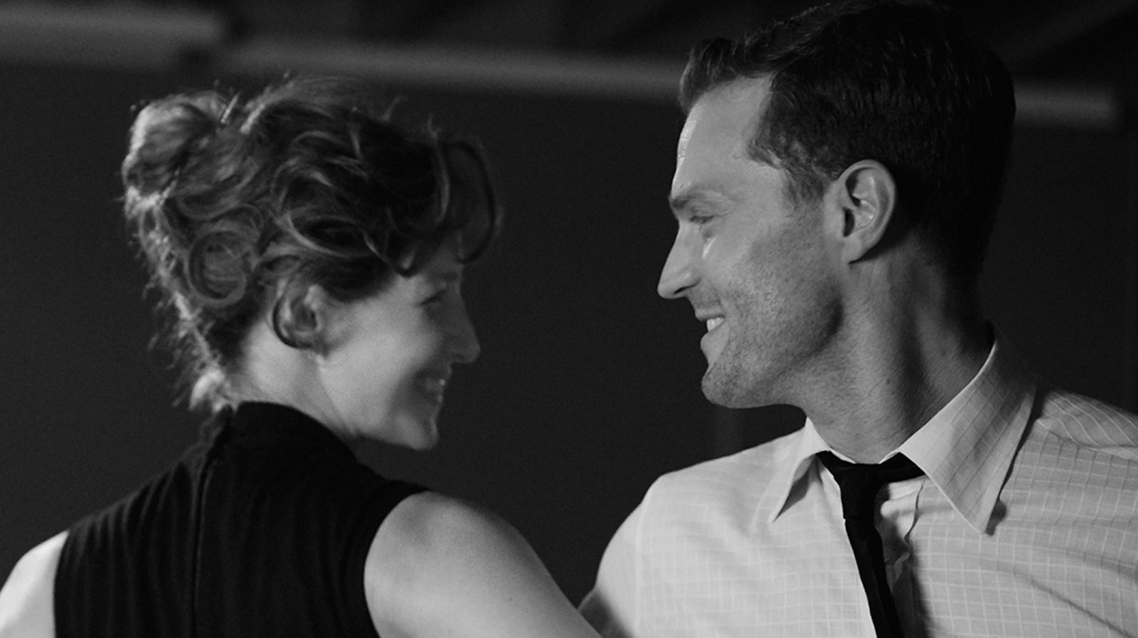 Belfast Review: Kenneth Branagh's Drama Is Funny And Sweet And Missing ...