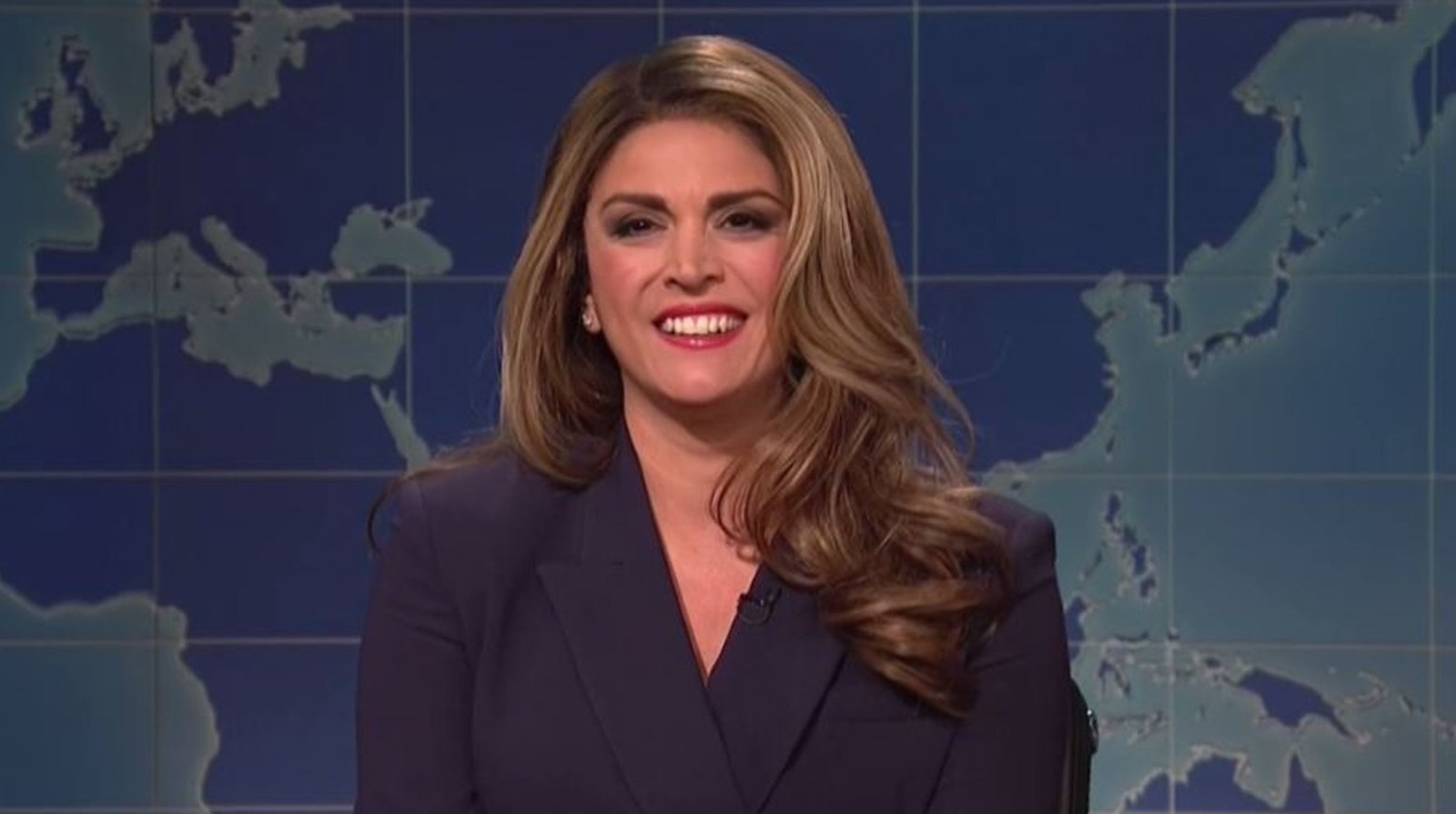 Cecily Strong Hasn't Left Saturday Night Live, So Why Wasn't She In ...