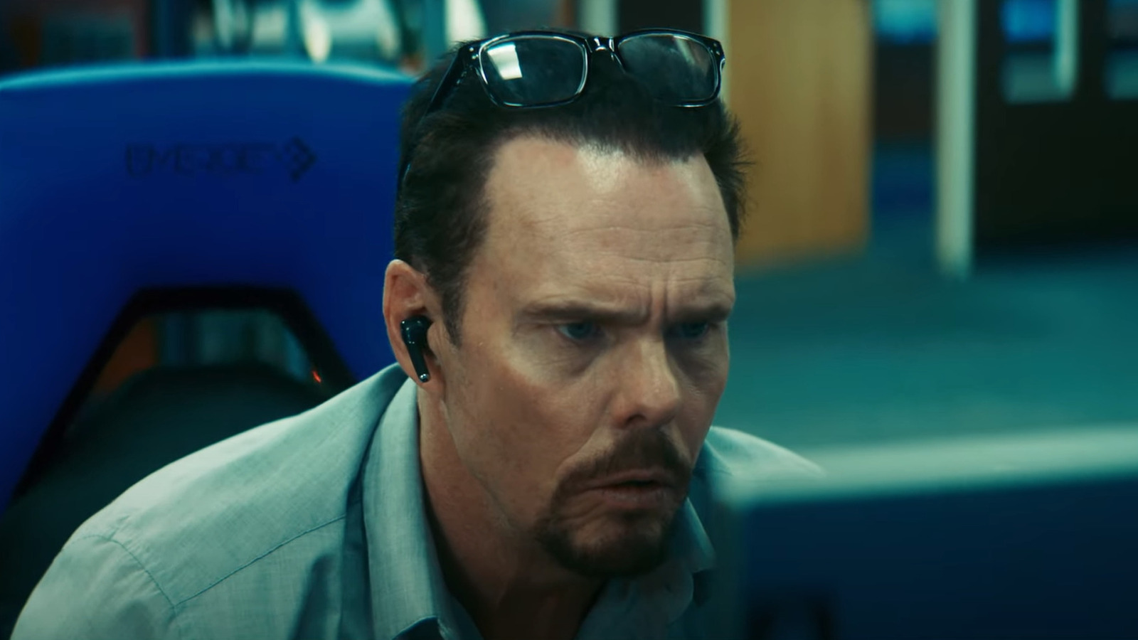 Clips Round-Up: Kevin Dillon Is In The Hot Seat, Ruby Rose Gets 1UP ...