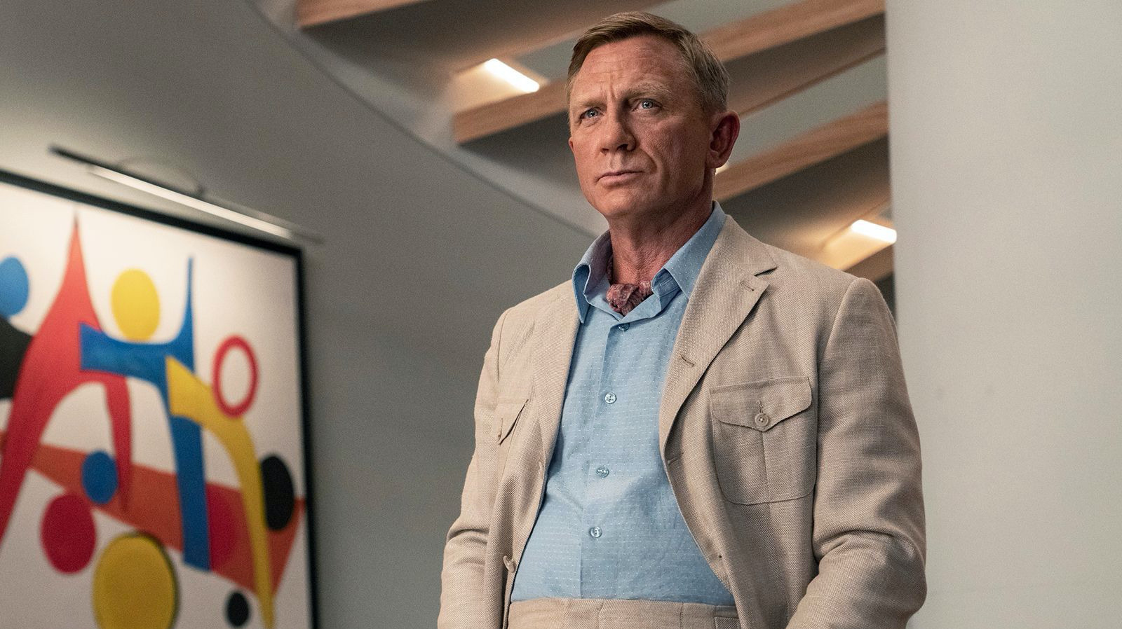 La première scène de Daniel Craig dans Glass Onion était une reprise ...