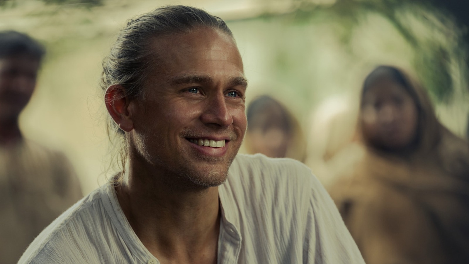 DC Wanted Charlie Hunnam To Play Green Arrow, So Why Did He Turn It Down?