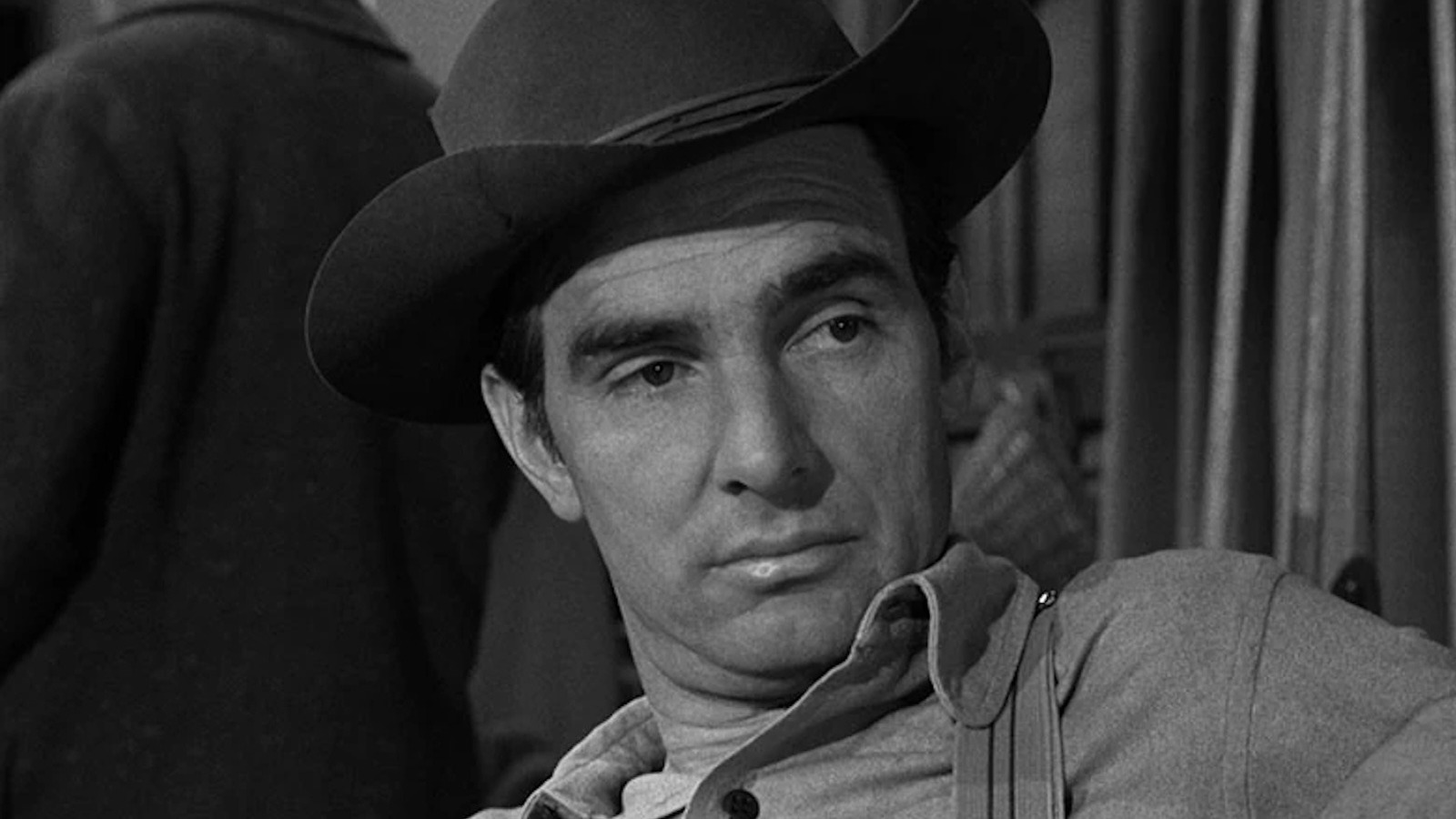 Actor Dennis Weaver 60 Photos - Moonagedaydream.film