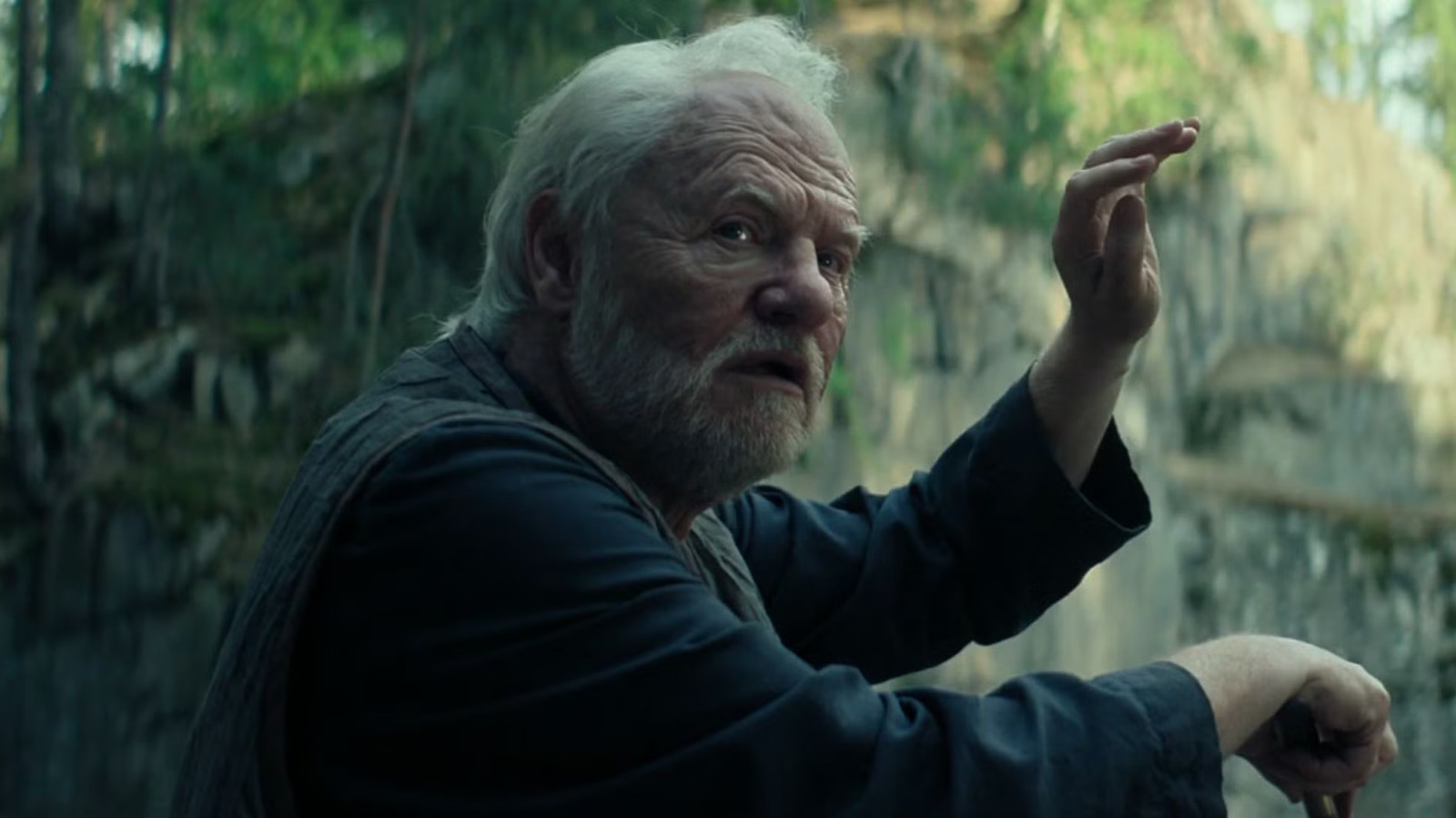 Do Mentalics Use Jedi Mind Tricks? Foundation Season 3's Version Of The ...