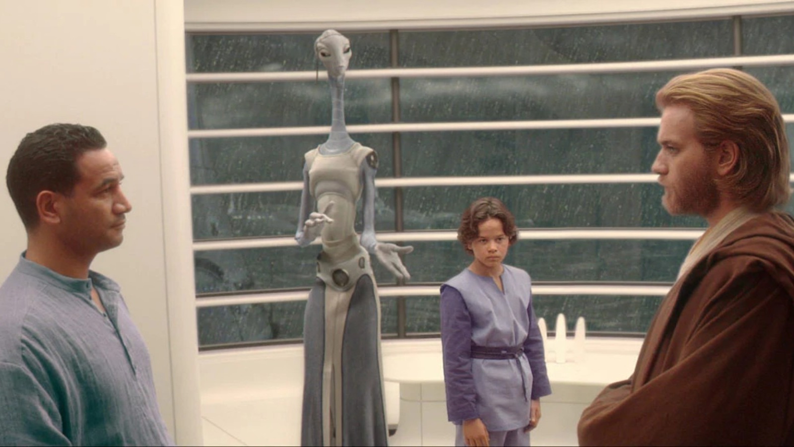 Ewan McGregor Called Upon The Power Of A Fart For A Scene With Young ...