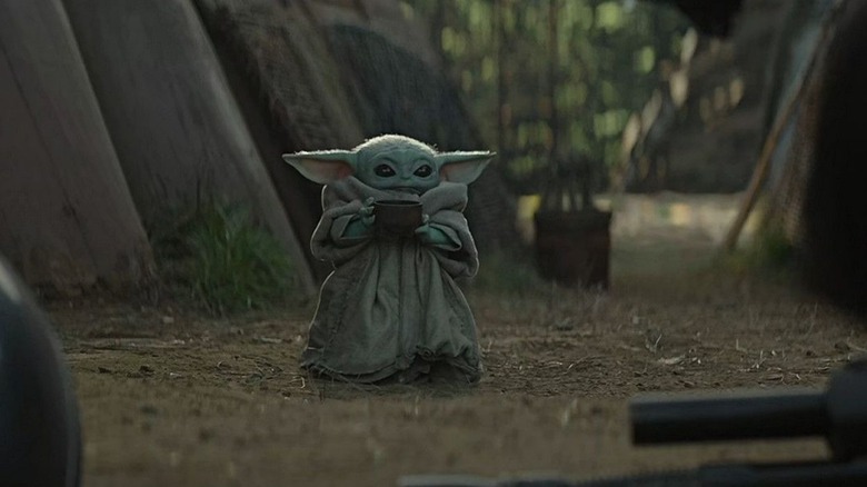 /Film Showdown: Baby Yoda Vs. Baby Groot /Film Showdown: Baby Yoda Vs. Baby Groot