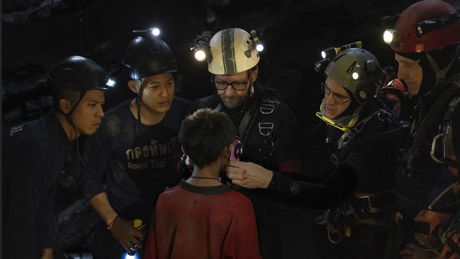 How Apollo 13 Helped Ron Howard Prepare For Making Thirteen Lives