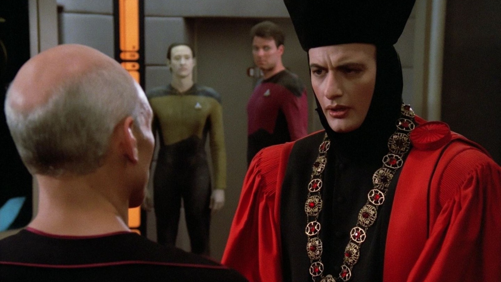 How Star Trek's John De Lancie Got The Role Of Q After He Ditched The ...