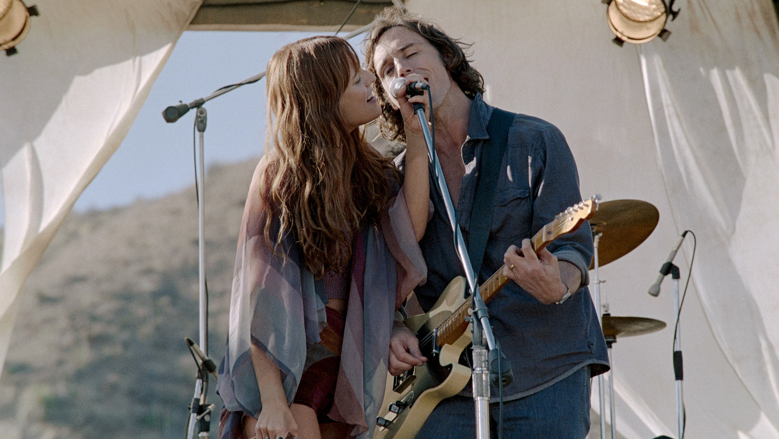 How The First Song In Daisy Jones And The Six Foreshadows Everything ...