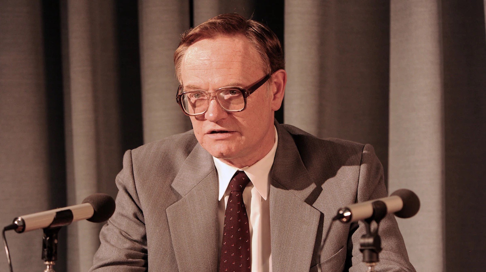 Jared Harris' Research For HBO's Chernobyl Was Tossed Out The Window