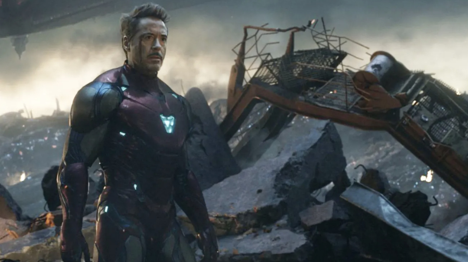 Jon Favreau Tried To Stop The Russo Brothers From Killing Off Tony ...