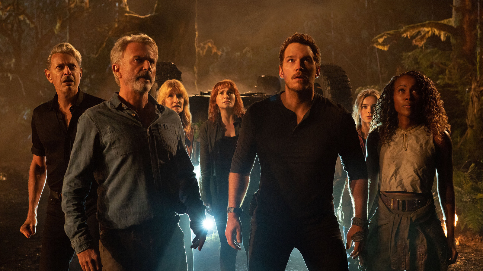Jurassic World Dominion's Crew Actually Burned Down The Locust ...