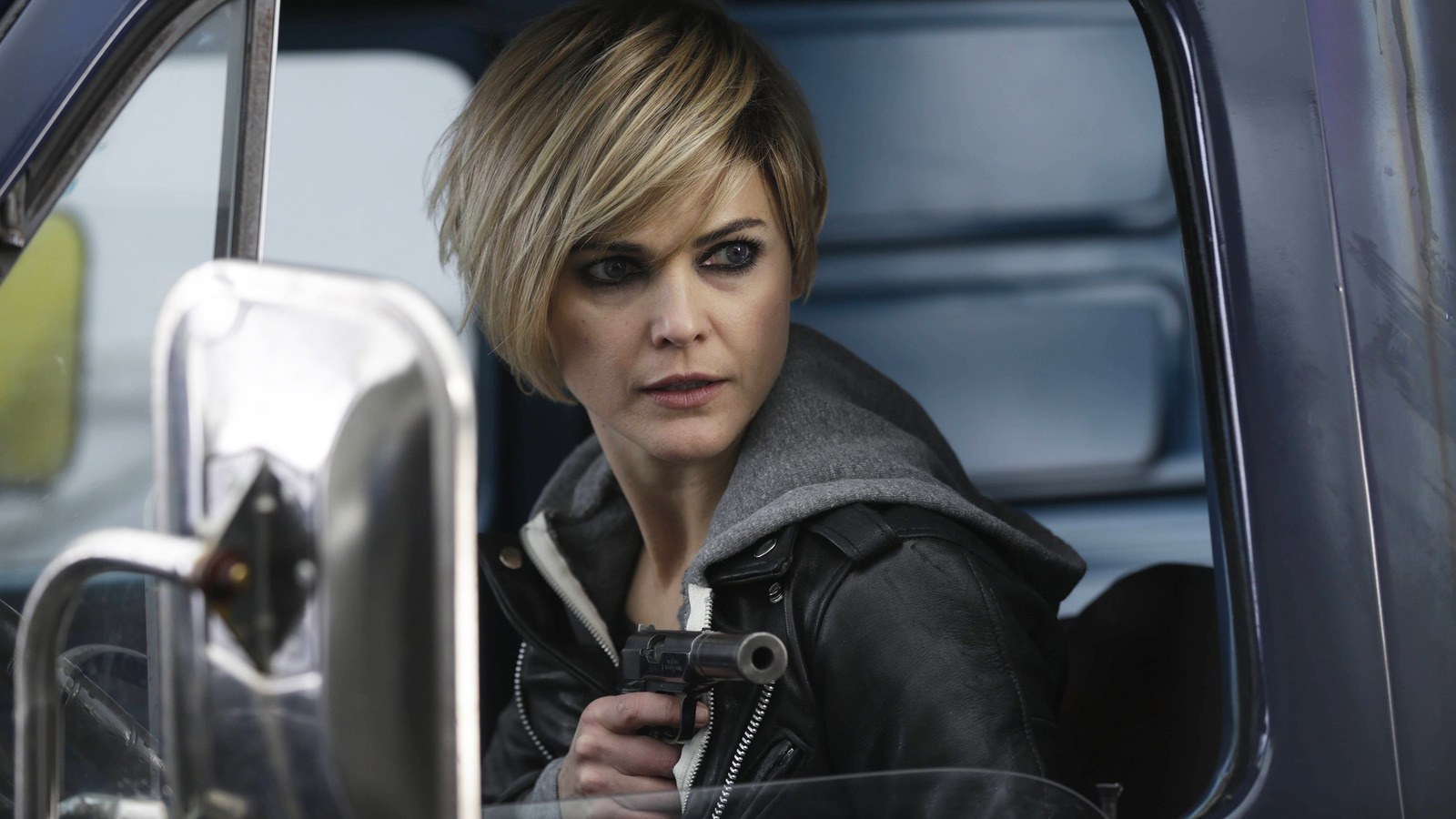 Keri Russell To Tangle With Politicians Again In Netflix Drama Series ...