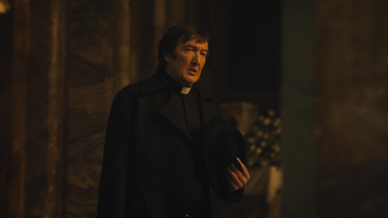 Marvel's Fantastic Four Casts Ralph Ineson As Planet-Eating Villain ...