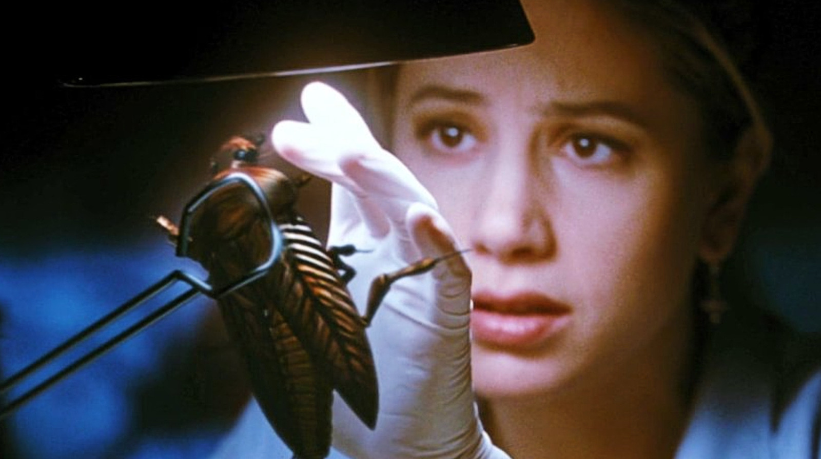 Mira Sorvino Is Not A Fan Of Cockroaches, Won't Be Back For That Mimic ...