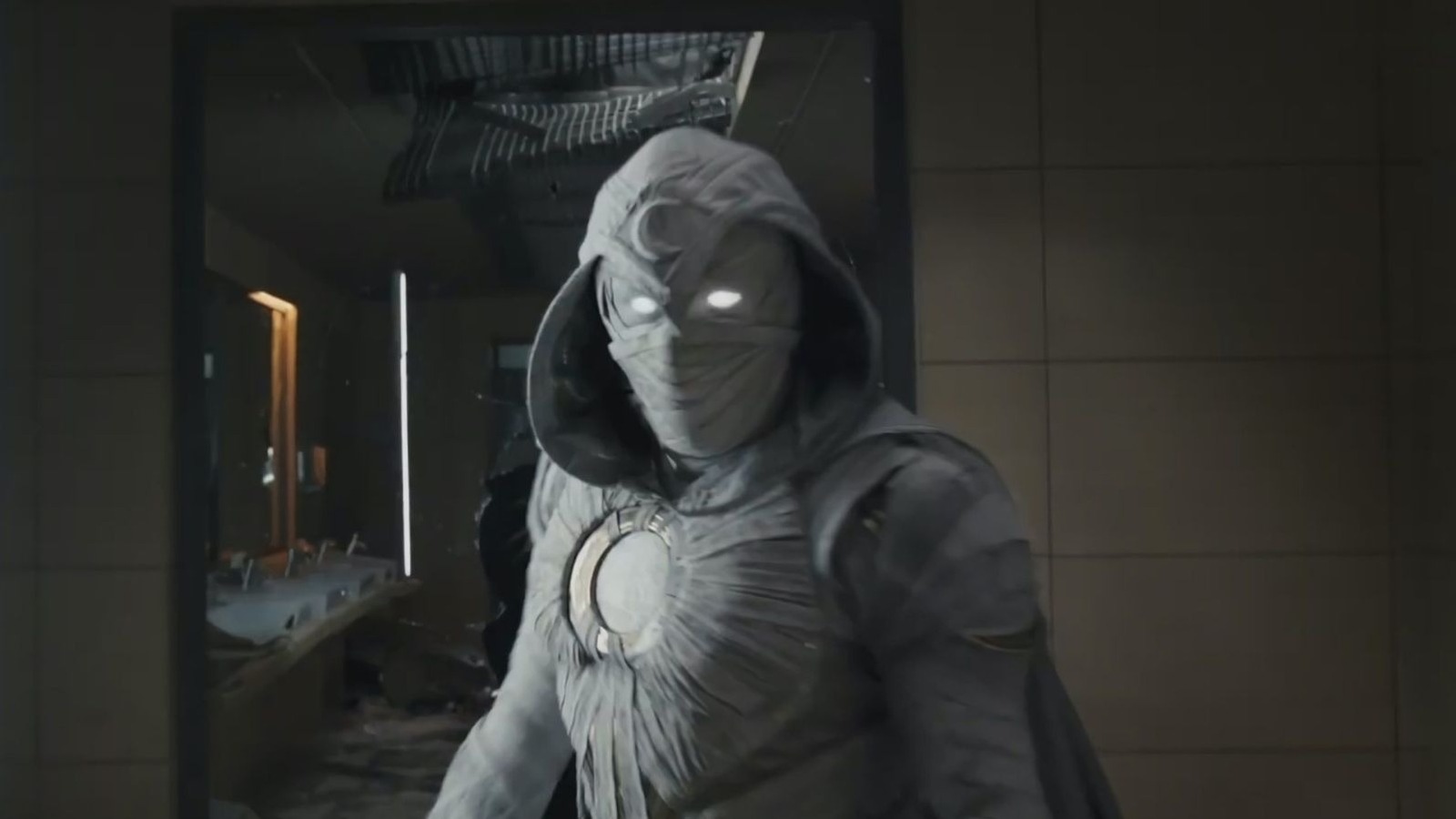 Moon Knight's Steven Grant Is The Marvel Hero We Need Right Now