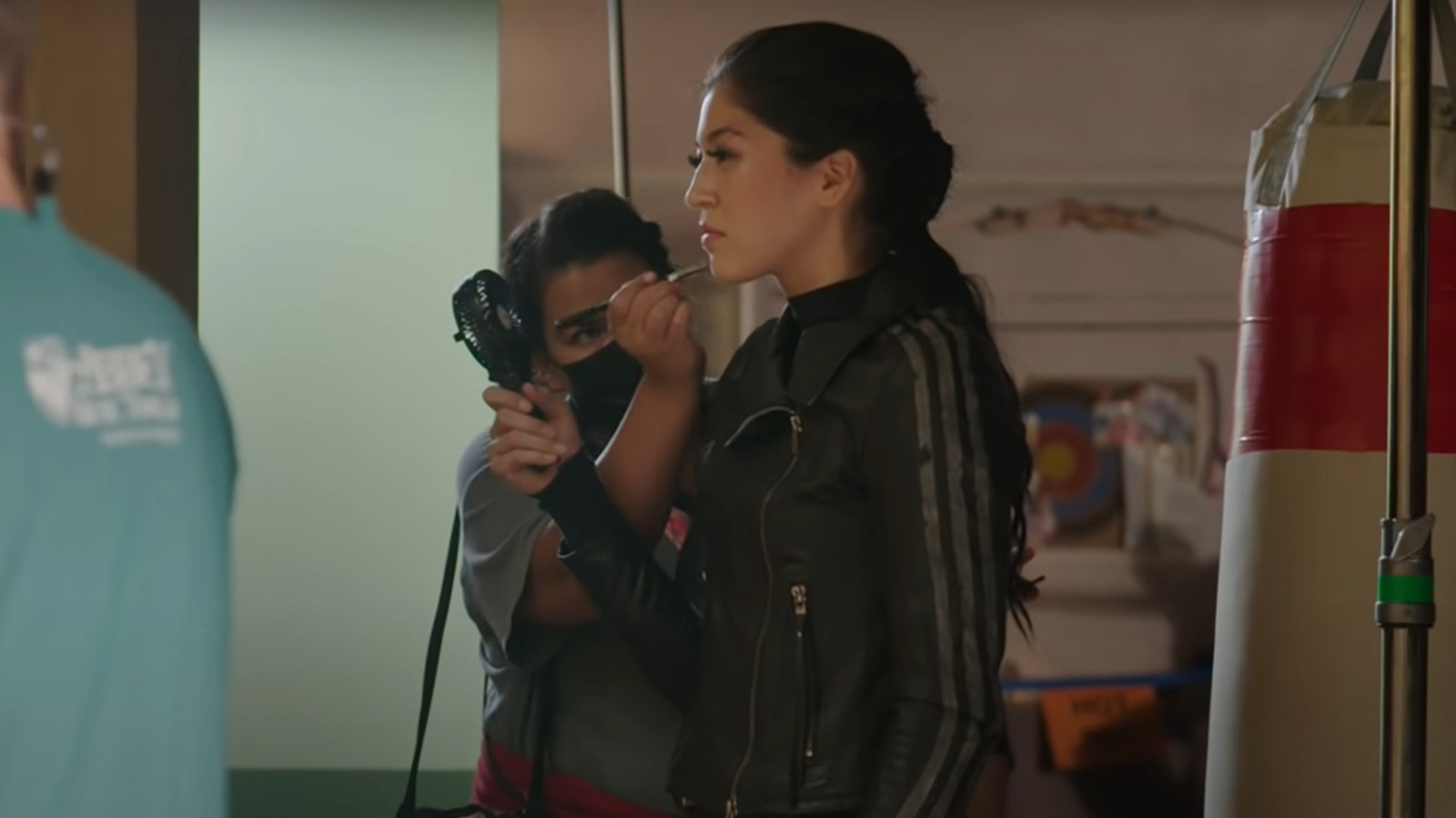 New Hawkeye Featurette Is All About Echo, One Of The MCU's Most ...