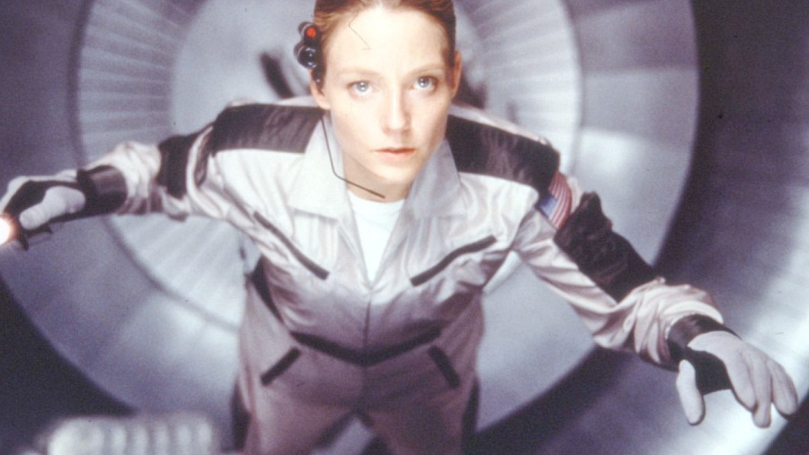On-Set Fires And Jodie Foster's Costume Made Contact's Wormhole Scene A ...