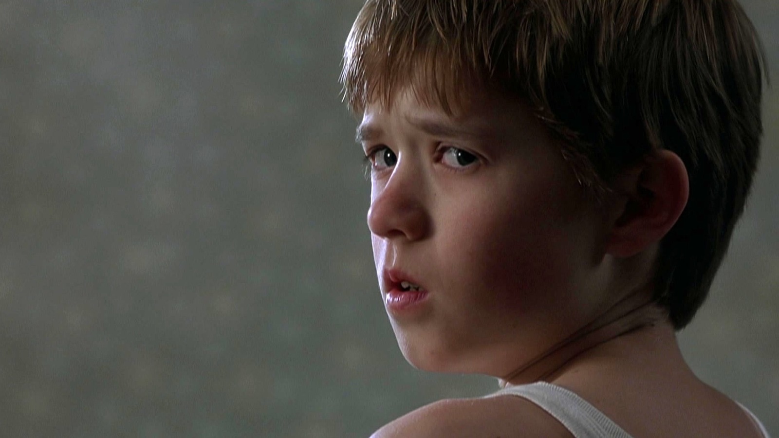 One Of The Scariest Scenes In The Sixth Sense Validates Kids' Fears
