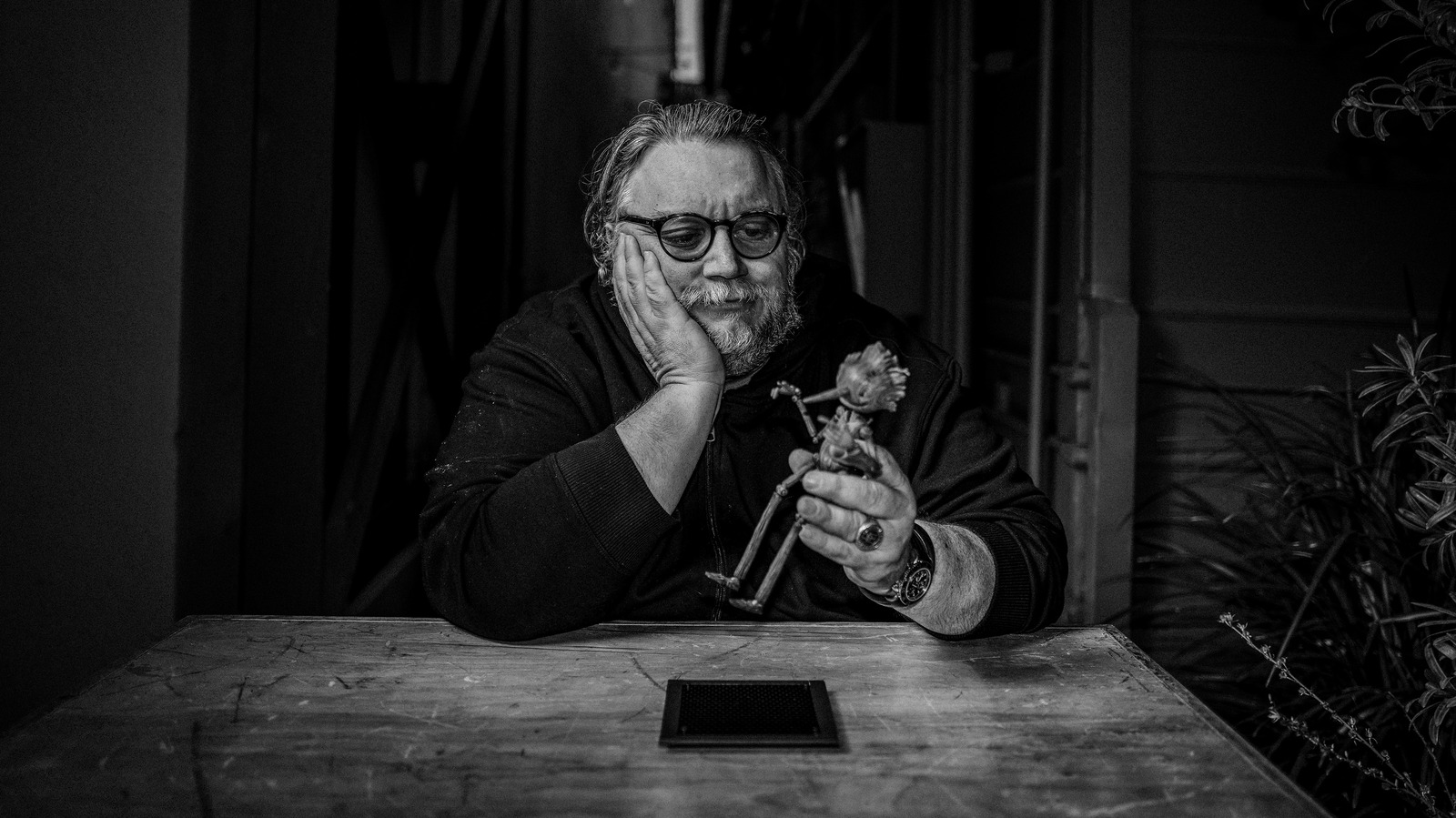 Pinocchio First Look: Guillermo Del Toro's Stop-Motion Animated Netflix ...