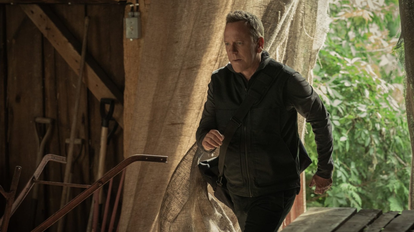 Breaking Bad And David Fincher's The Game Inspired Kiefer Sutherland's ...