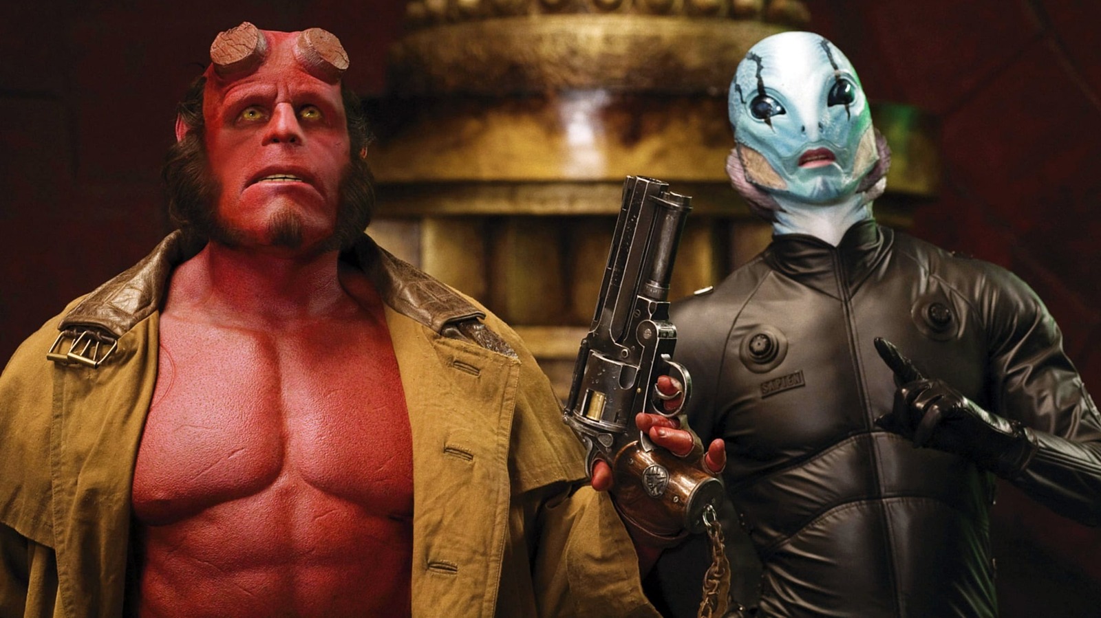 Ron Perlman Corpo Di Hellboy