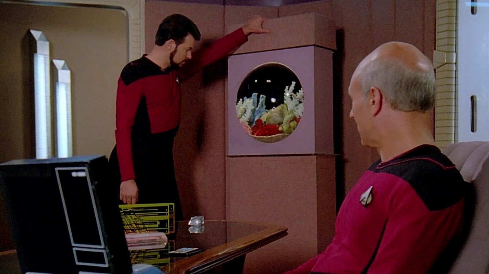 Star Trek's Patrick Stewart Secretly Hated Jean-Luc Picard's Pet Fish