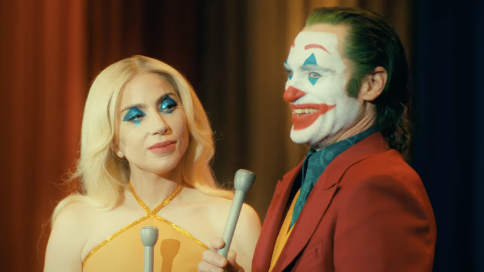 The First Joker 2 Reactions Are As Chaotic As The Clown Prince Himself