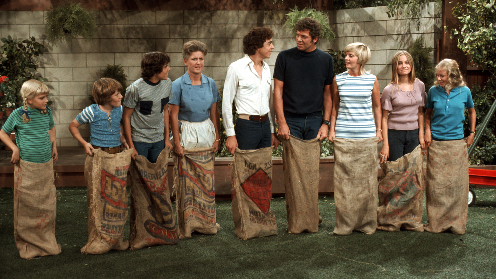 The Only Major Actors Still Alive From The Brady Bunch