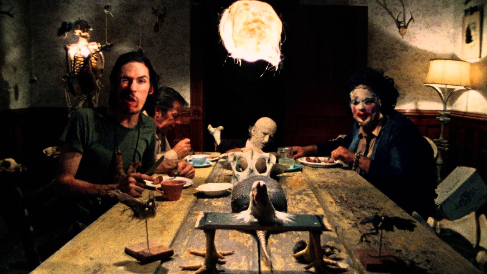 The Only Major Actors Still Alive From The Original Texas Chainsaw ...