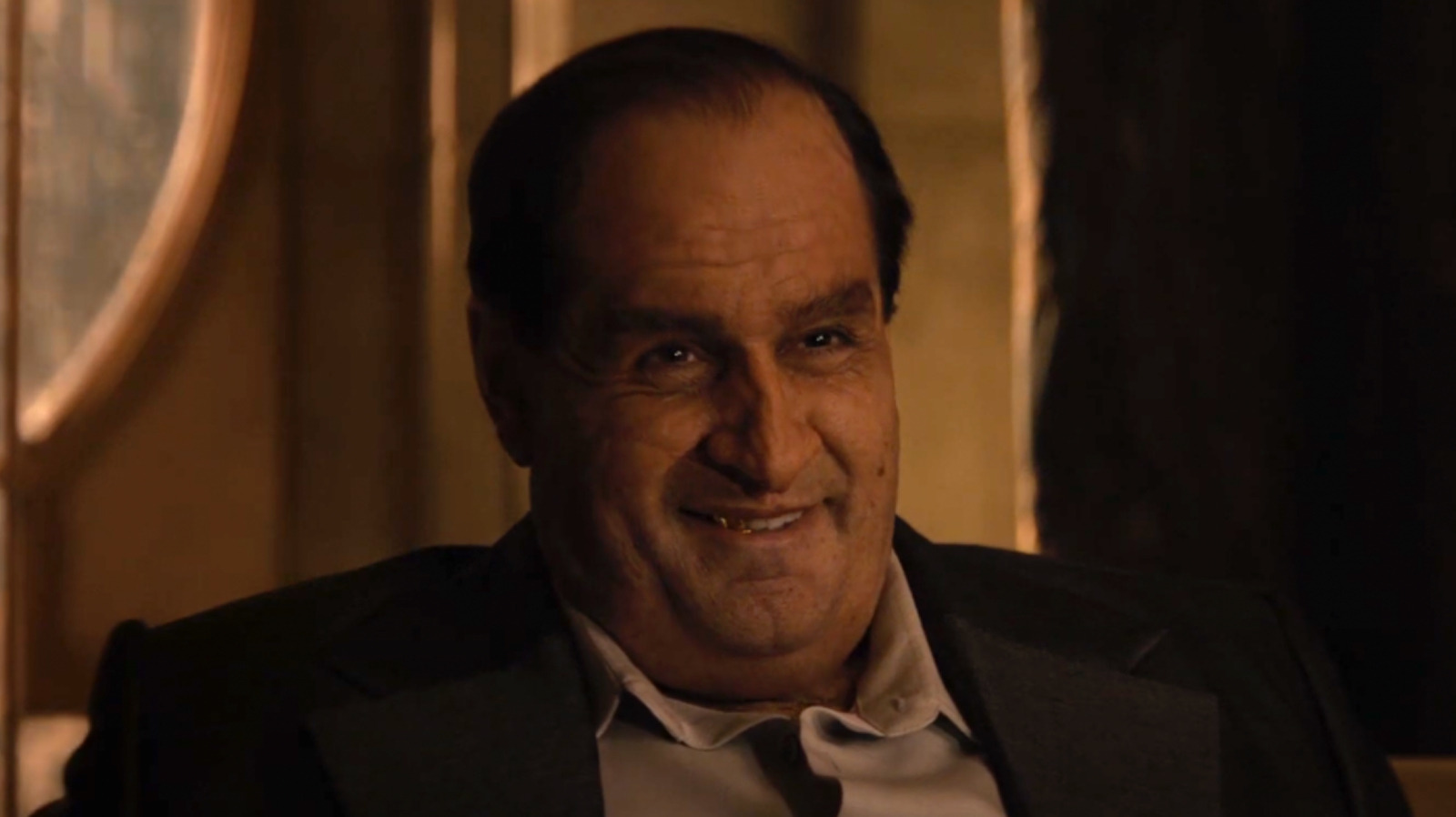 El pingüino le da un giro a la historia del origen de Robin con su ...