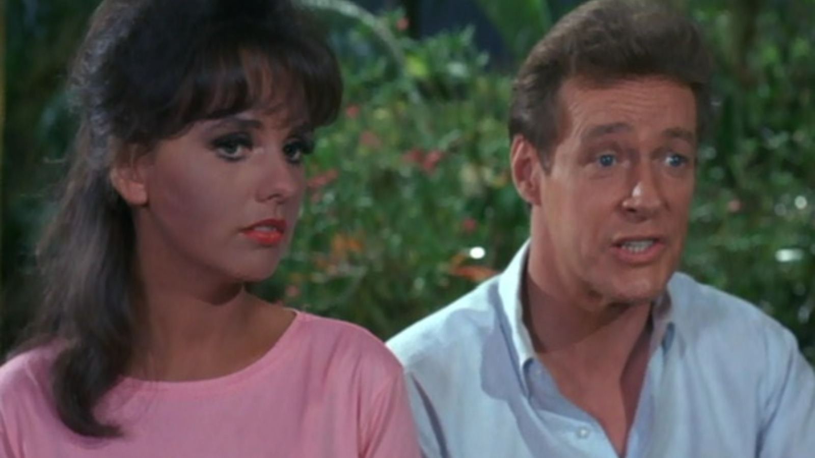 Why Russell Johnson & Dawn Wells Weren't In The Gilligan's Island Opening