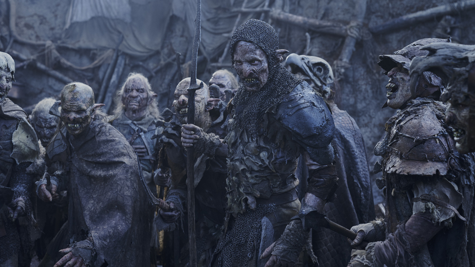 The Rings Of Power's Big Battle Nearly Featured An Even More Extreme ...