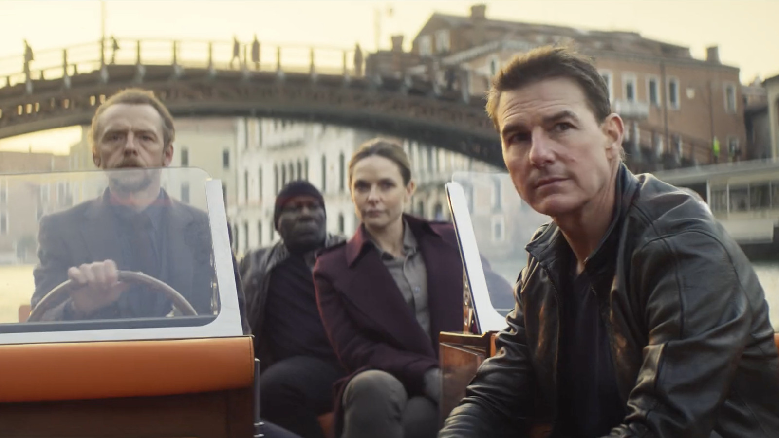 Tom Cruise Had Just A Six-Second Window To Pull His Chute After His ...
