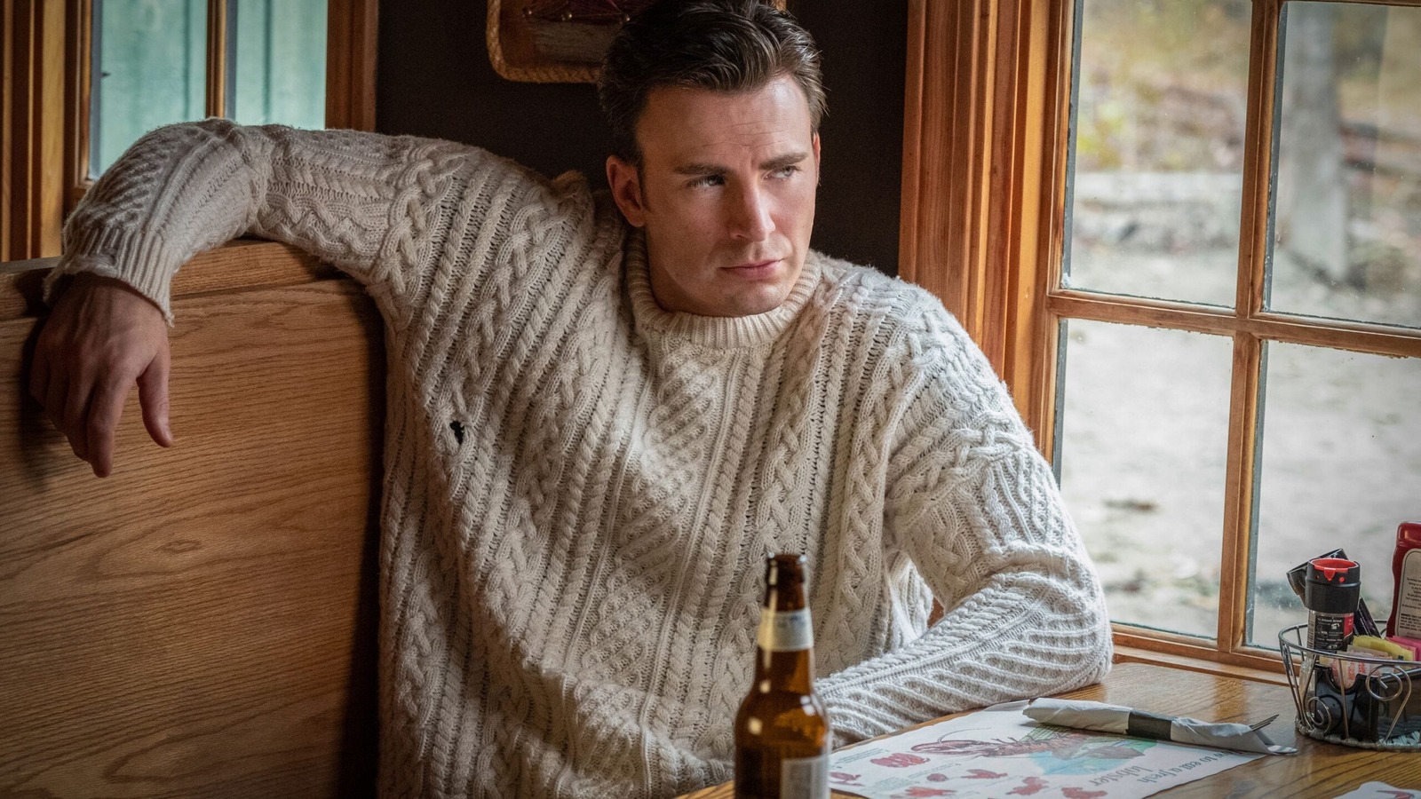 Why Chris Evans Has Been Avoiding Saturday Night Live 'Like The Plague'