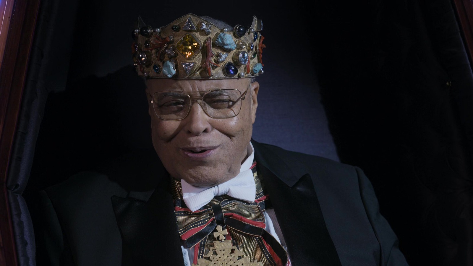Why Eddie Murphy & James Earl Jones Shot Coming To America 2 Separately