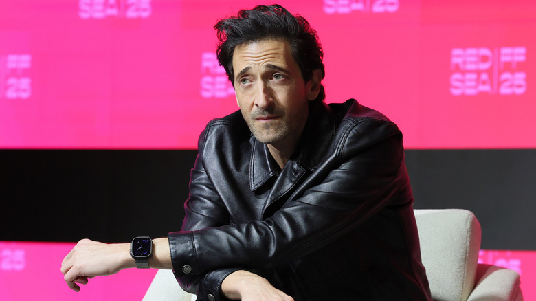 Why Peter Jackson Is Glad Sean Connery Turned Down Gandalf In Lord Of ...