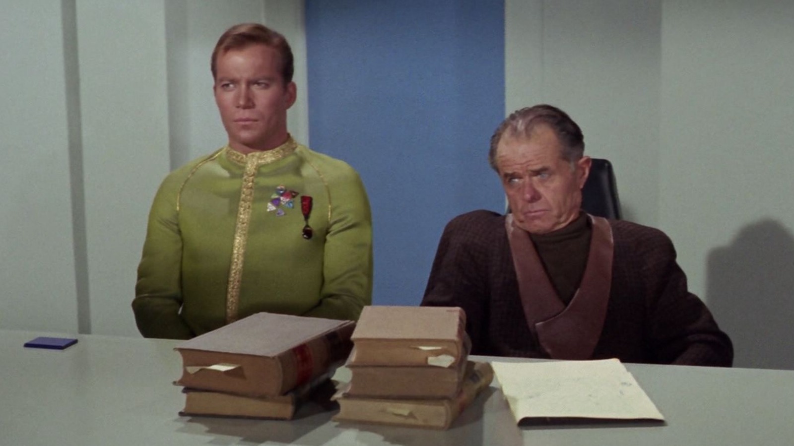 William Shatner's Height Insecurity Forced A Change To Star Trek's ...