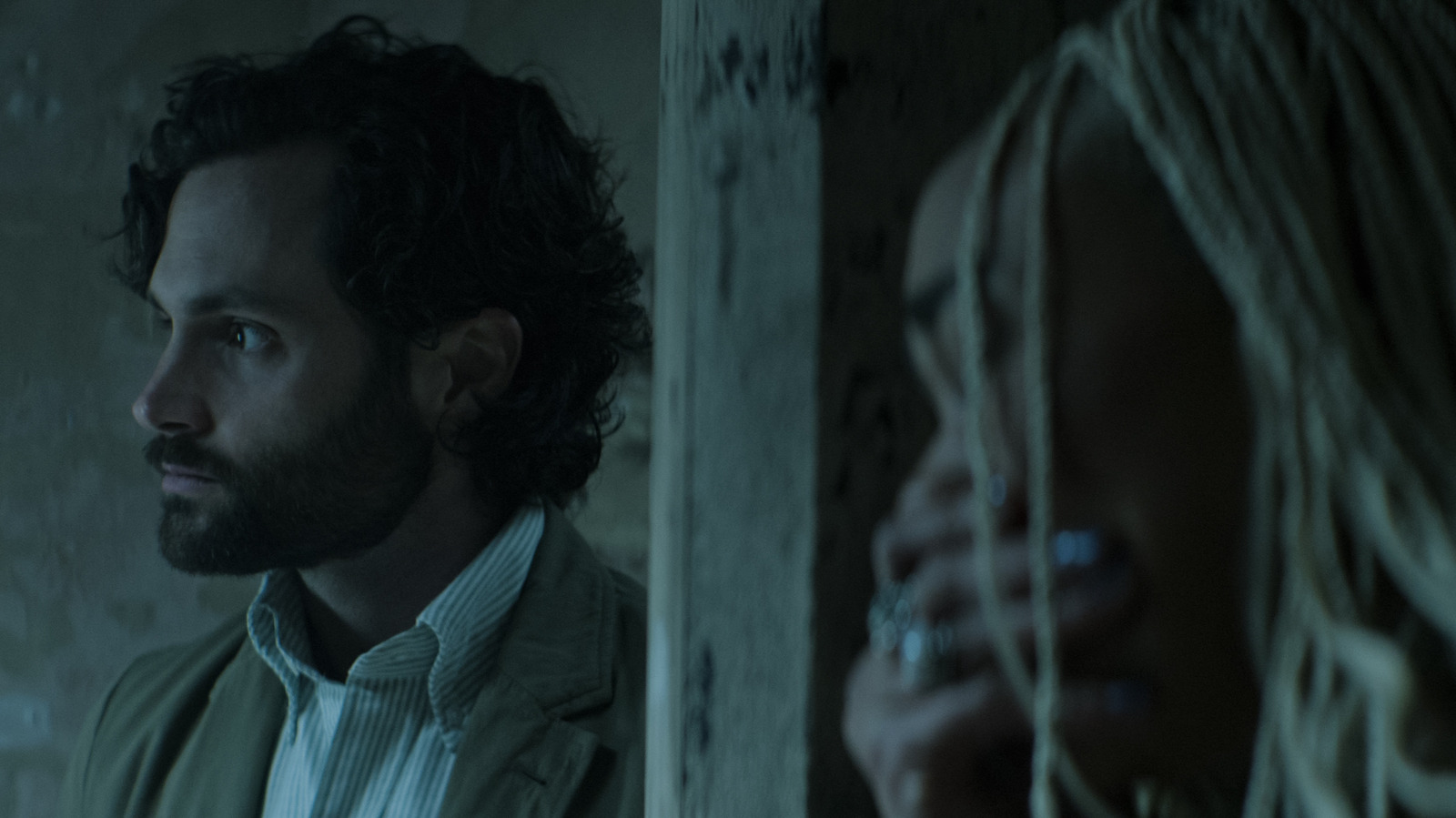 You Season 4 Is The Perfect Example Of A Split-Season Release Done Right