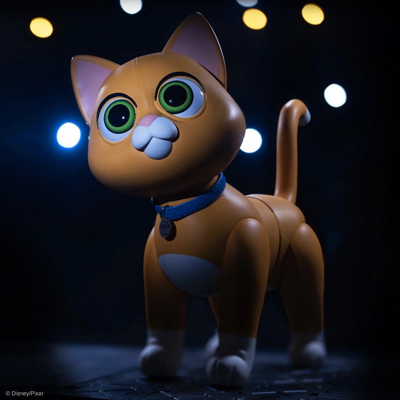 A Life Size Version Of Lightyears Robot Cat Sox Can Be Yours For Your