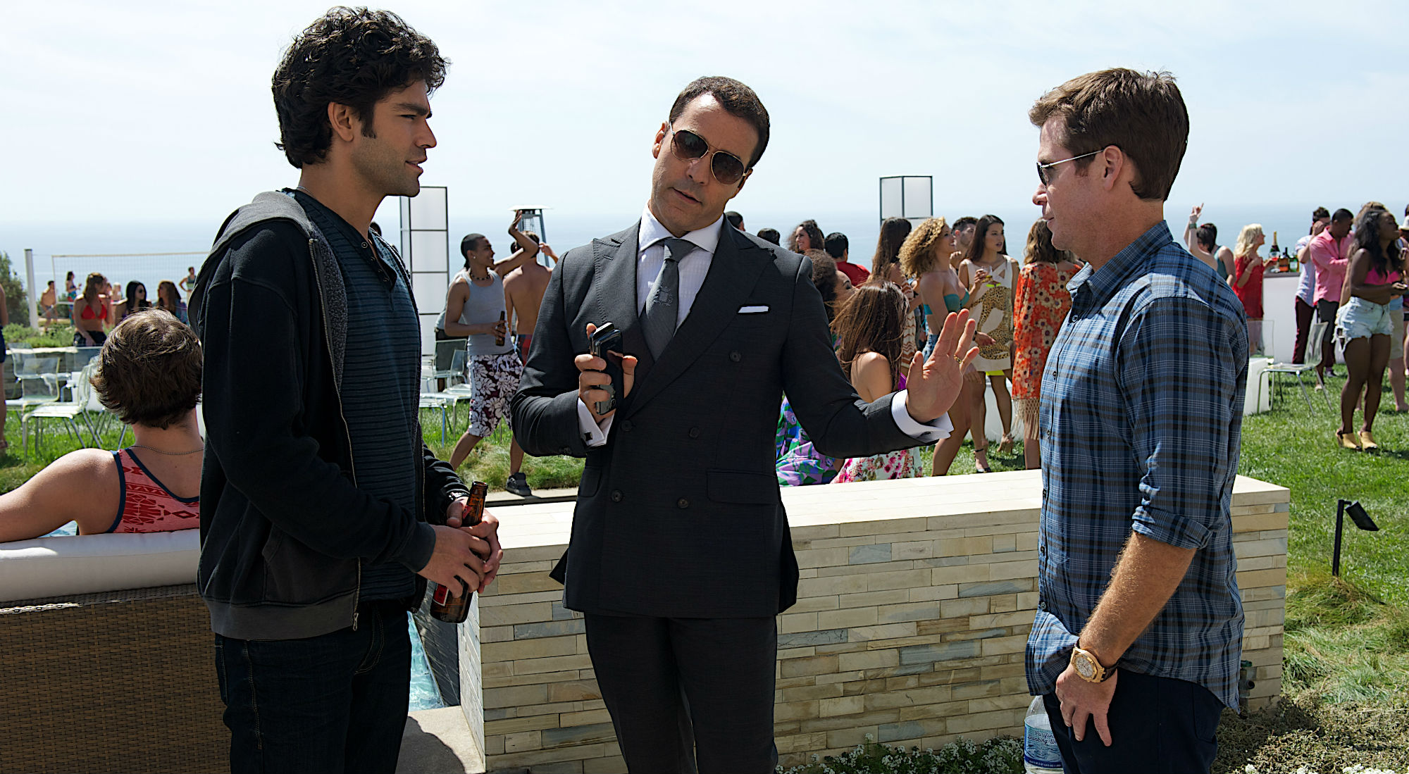'Entourage' Movie Review: Struggling Between Fandom, Objectivity, The ...