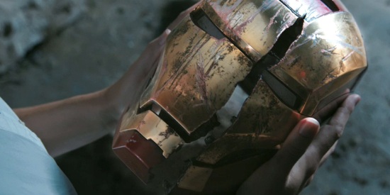 New 'Iron Man 3' Still Shows a Badly Damaged Tony Stark – /Film