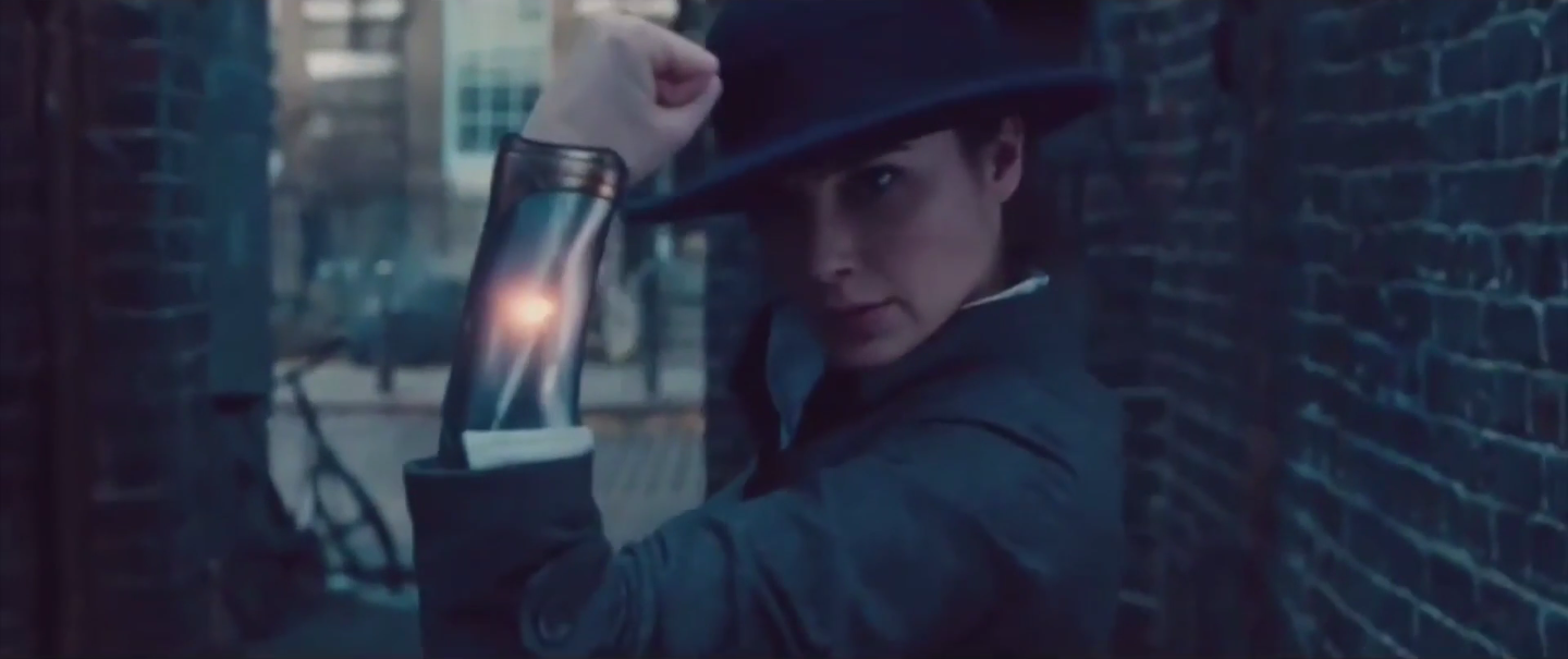 'Wonder Woman' Clip: Diana Takes A Bullet For Steve Trevor