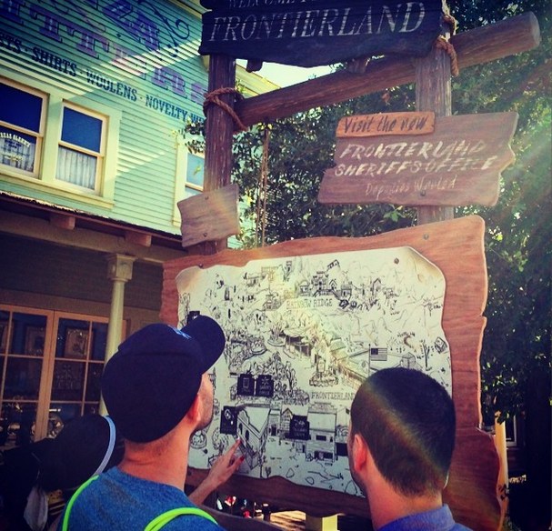 Theme Park Bits: 'Frozen' Fireworks, 'From Dusk Till Dawn' Maze ...