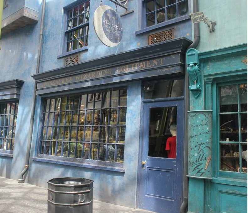 Diagon Alley Tour Part 4: Wiseacres, Scribbulus, Wands By Gregorovitch ...