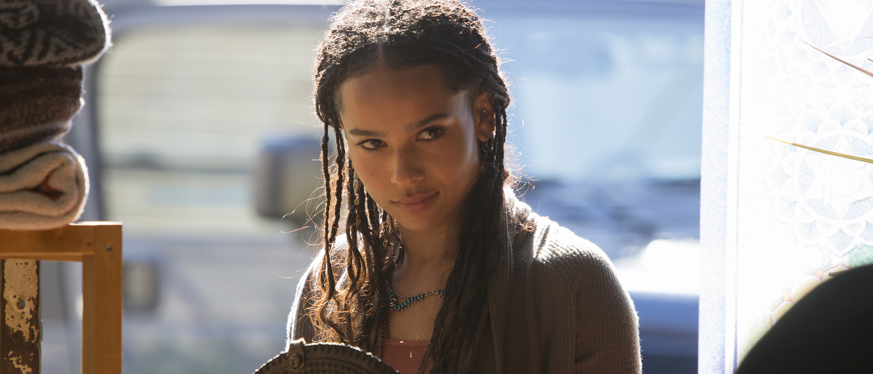 'Fantastic Beasts 2': Zoë Kravitz Teases Newt And Leta's "Complex ...