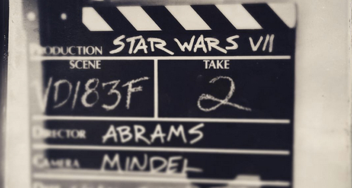 Fantastic 'Star Wars: The Force Awakens' Set Photos, Plus Stills Of Maz ...